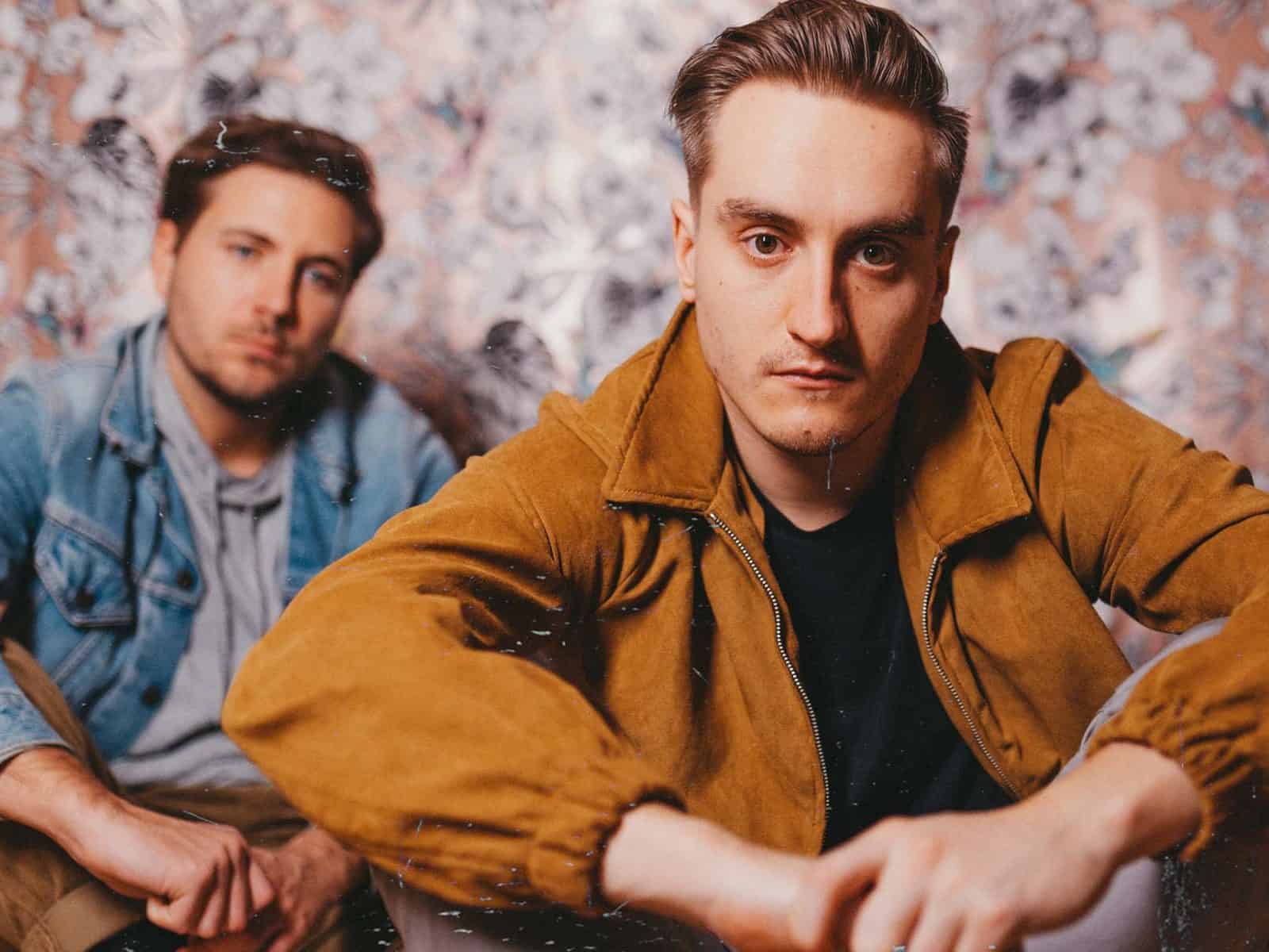 Spotlight » Matthew Liam Nicholson » Dusty Bones » Indie Top 39